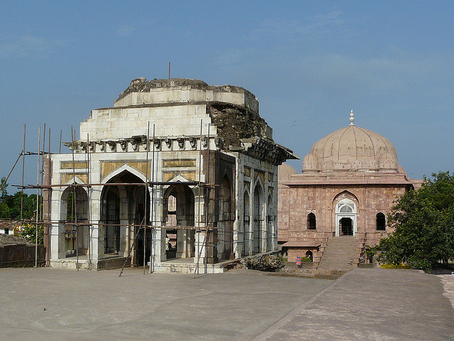 Ashrafi Mahal | IndiaUnveiled